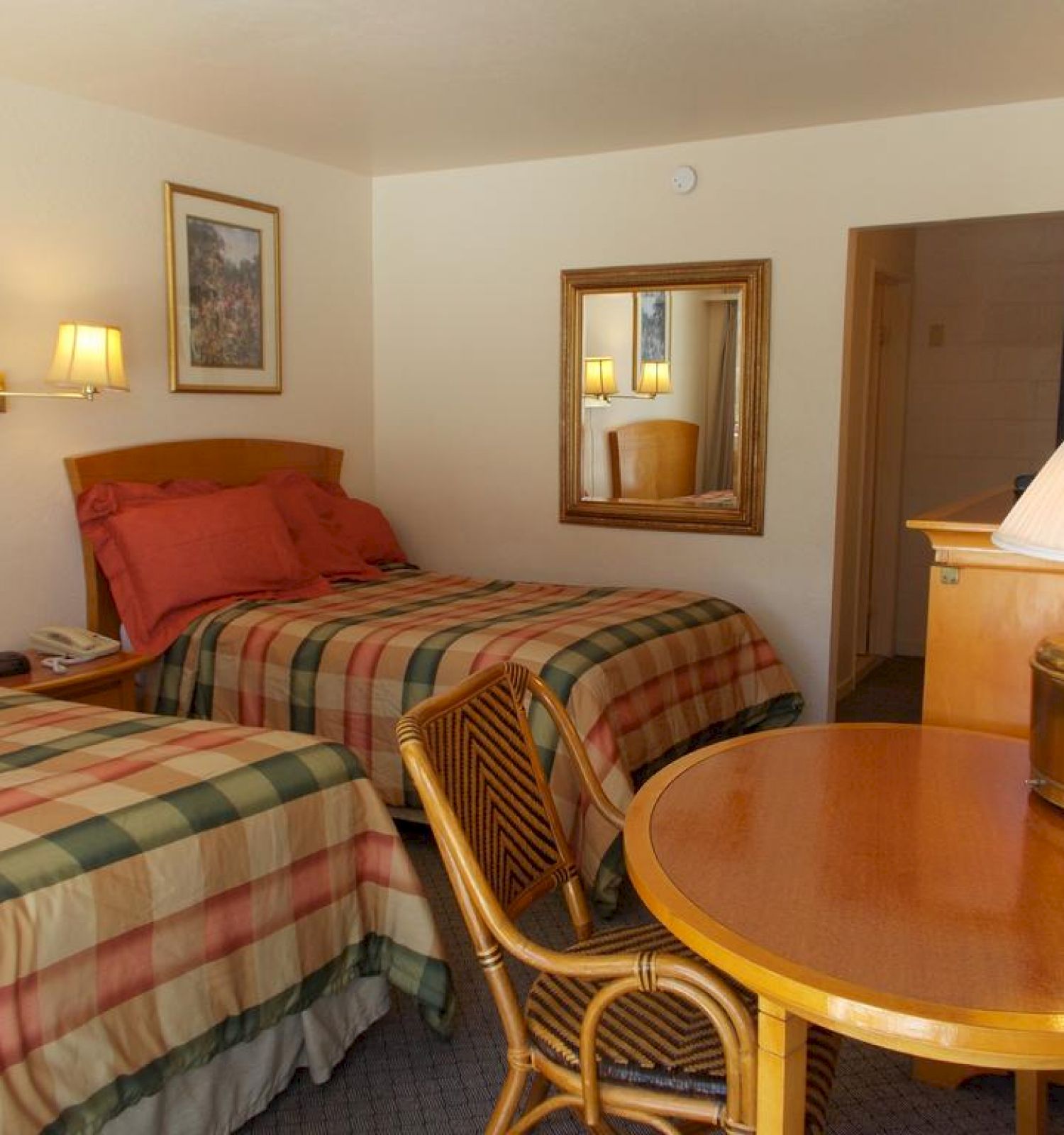 Colusa Riverside Inn™ - A Budget Hotel Colusa California